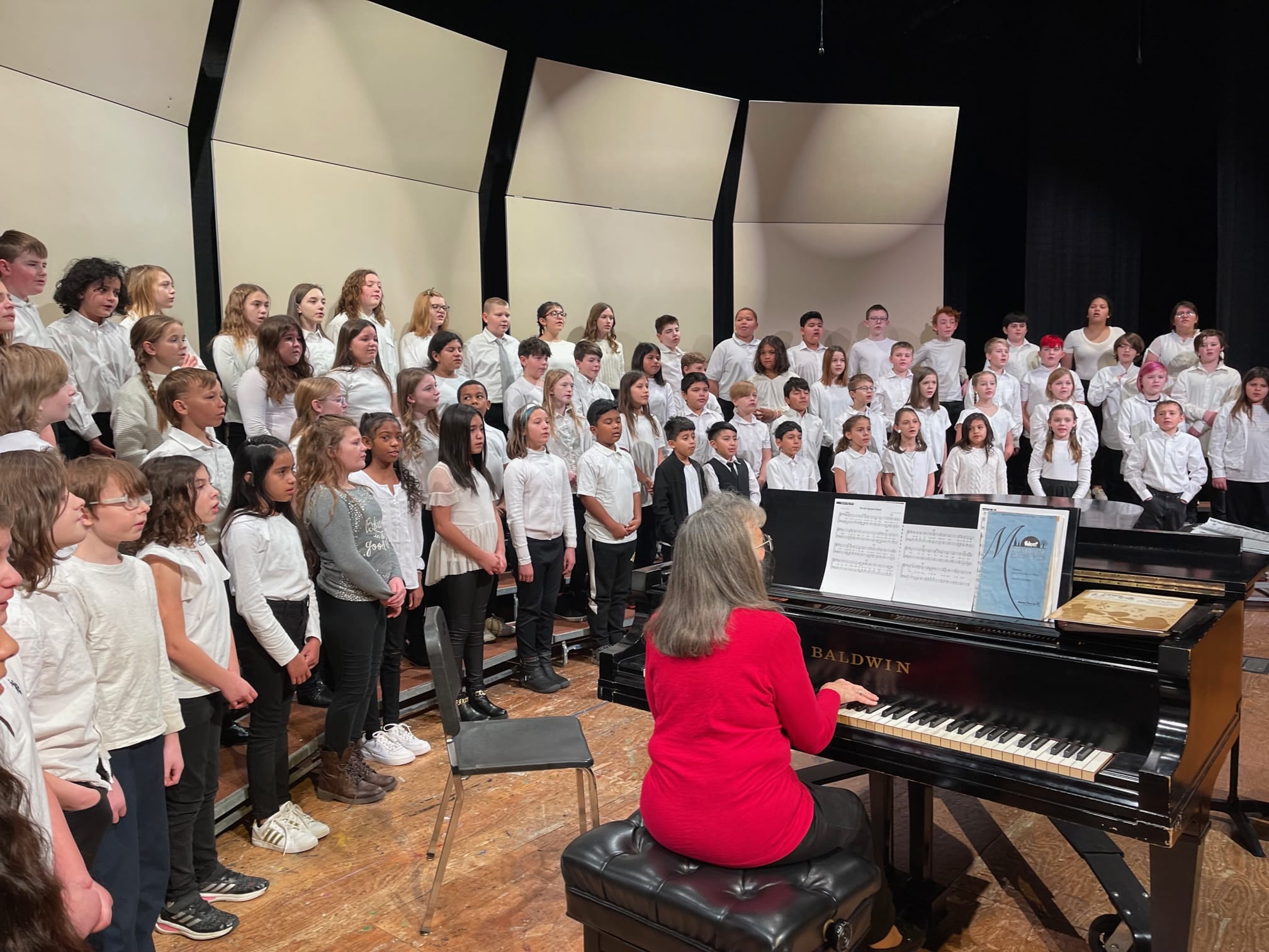 WUSD Combined 5th Grade Choir Presents Final Concert of the Year ...